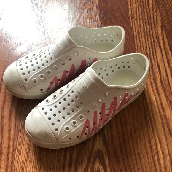 Native Shoes | Shoes | Native Shoes Crayola Edition Size 2 | Poshmark
